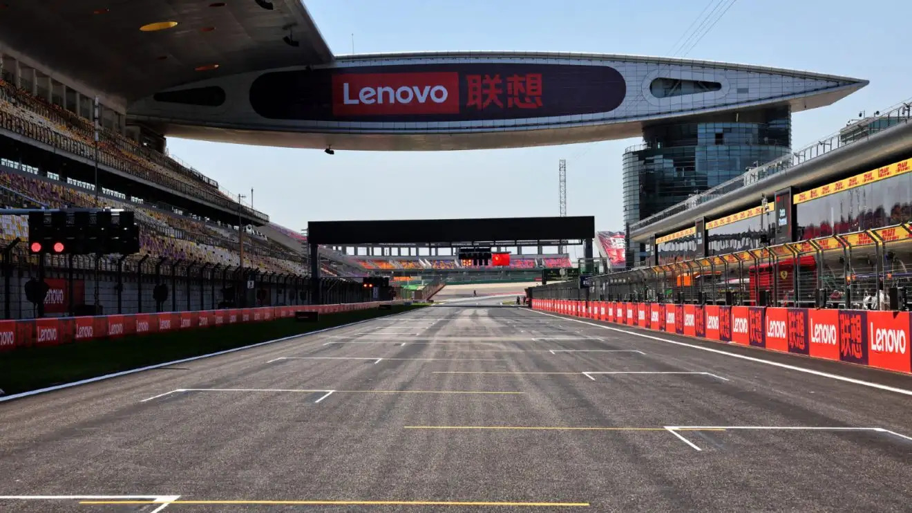 Shanghai Circuit's surprising transformation: 'painted' tracks raise ...